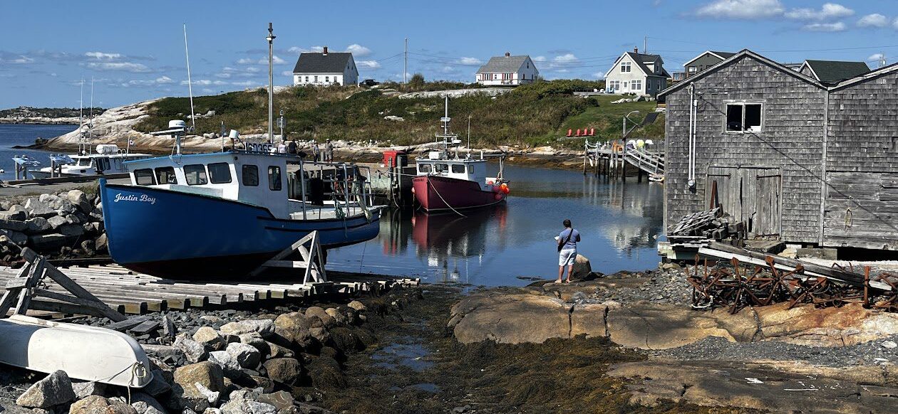 Bus Tours for Seniors Canada | The Ultimate Guide